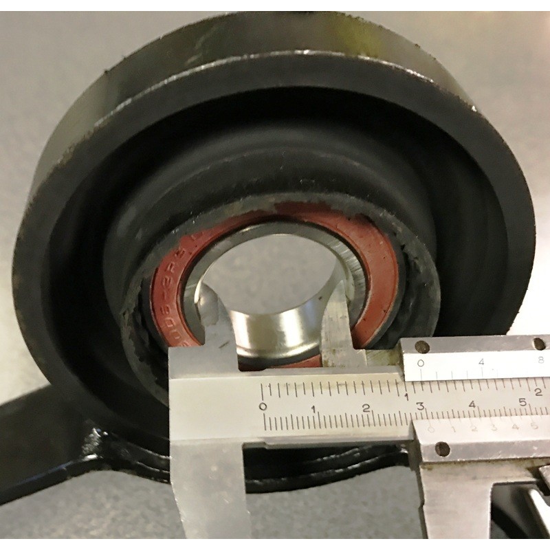 AUDI A6 97-05 Kardāna atbalsts 4A0521101B